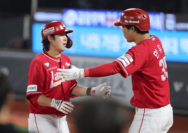 인천SSG, KBO 통산 ‘100승’ 도전하는 류현진과 맞대결