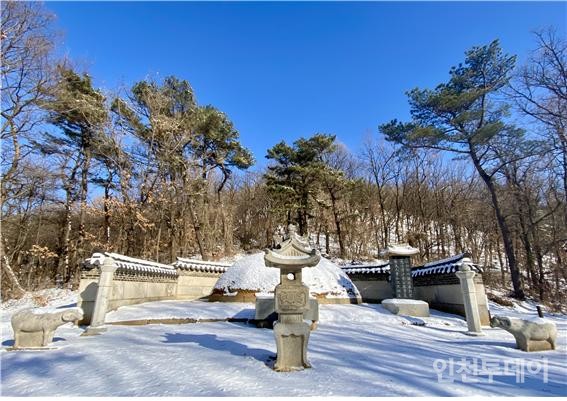[연재] 초상화는 팔리고 외로이 남은, 인천 운연동 김재로 묘